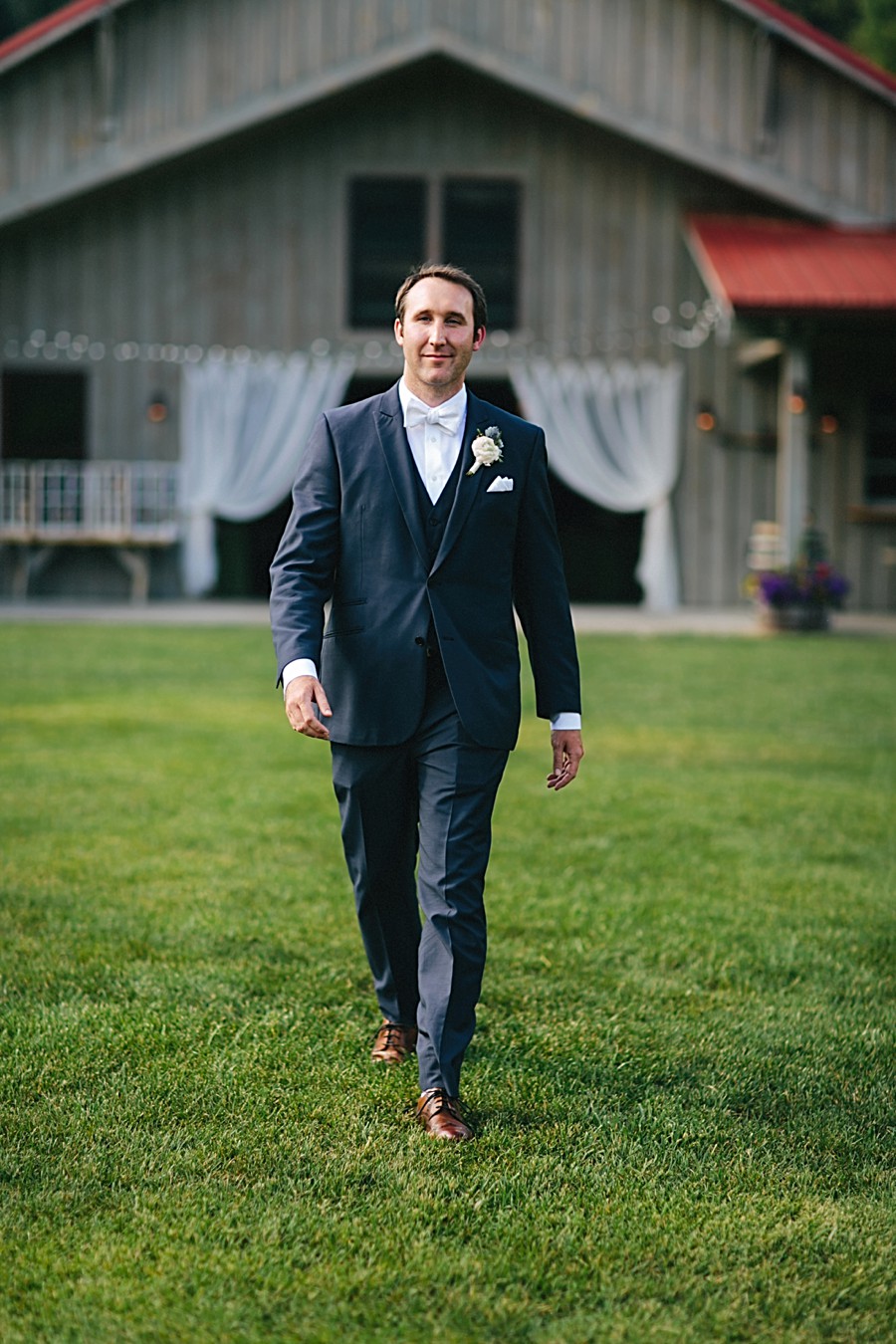 Pretty Claxton Farm Wedding in the Smoky Mountains - Mountainside Bride